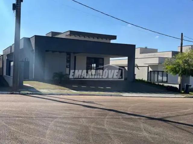 Casa / Sobrado em Condomínio para Venda em Araçoiaba da Serra/SP Centro 4 Quartos