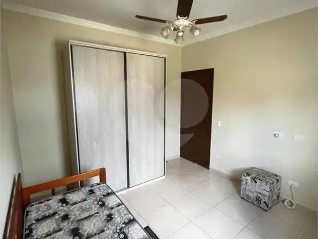 Casa / Sobrado em Condomínio para Venda em Araçoiaba da Serra/SP Centro 3 Quartos