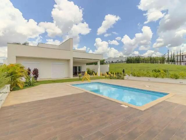 Casa / Sobrado em Condomínio para Venda em Araçoiaba da Serra/SP Condomínio Saint Charbel 4 Quartos