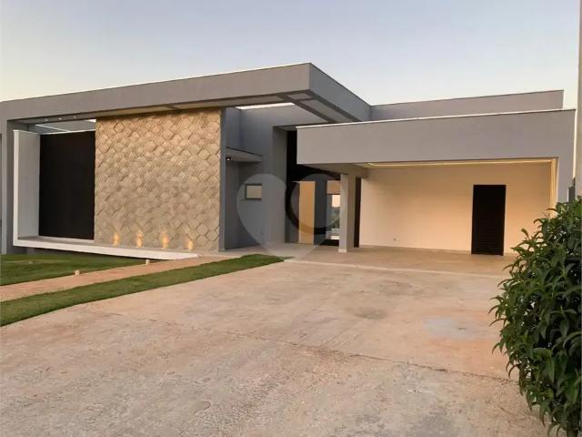 Casa / Sobrado em Condomínio para Venda em Araçoiaba da Serra/SP Condomínio Village Ipanema 3 Quartos