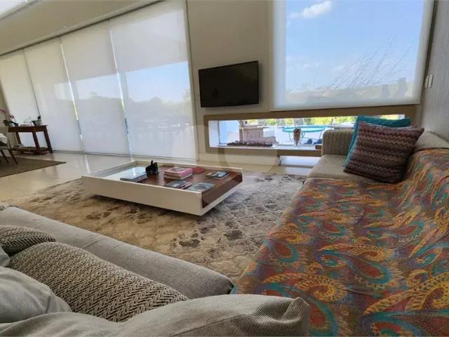 Casa / Sobrado em Condomínio para Venda em Araçoiaba da Serra/SP Rio Verde 4 Quartos
