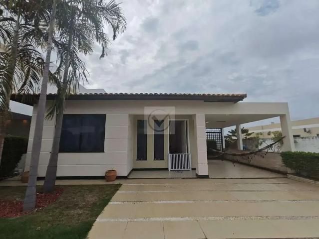 Casa / Sobrado em Condomínio para Venda em Aracaju/SE Aruana 3 Quartos