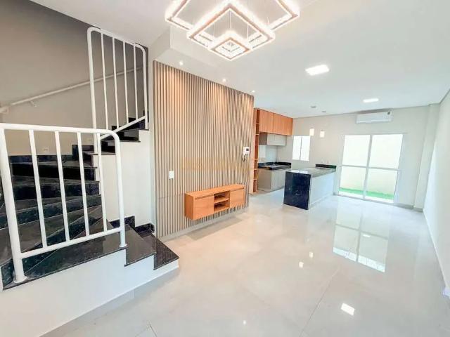 Casa / Sobrado em Condomínio para Venda em Araguari/MG Miranda 3 Quartos