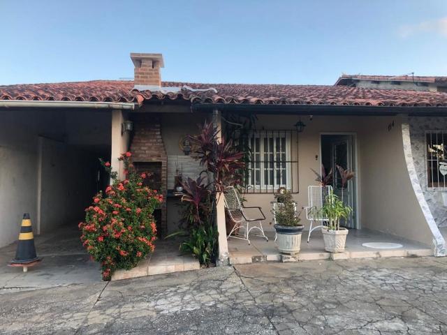 Casa / Sobrado em Condomínio para Venda em Araruama/RJ Viaduto 2 Quartos
