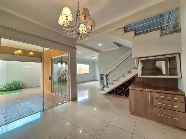 Casa / Sobrado em Condomínio para Venda em Araraquara/SP Jardim dos Flamboyants 4 Quartos