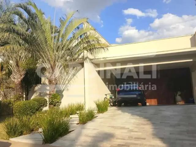 Casa / Sobrado em Condomínio para Venda em Araraquara/SP Jardim Residencial Quinta dos Oitis 3 Quartos