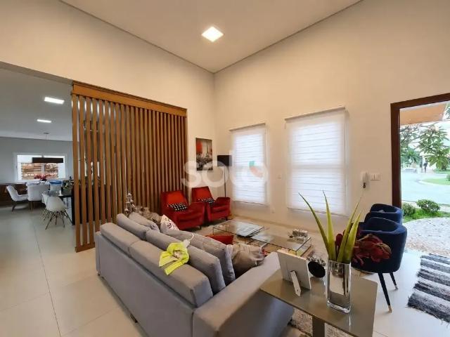 Casa / Sobrado em Condomínio para Venda em Araraquara/SP Parque Residencial Damha 4 Quartos