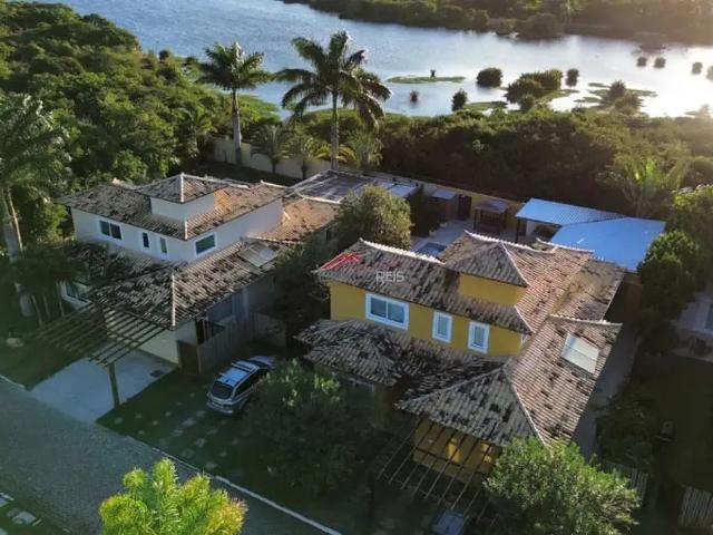 Casa / Sobrado em Condomínio para Venda em Armação dos Búzios/RJ Centro 4 Quartos