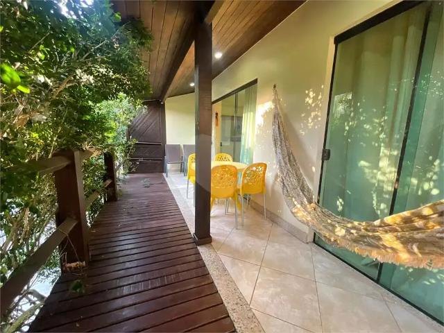 Casa / Sobrado em Condomínio para Venda em Armação dos Búzios/RJ João Fernandes 3 Quartos