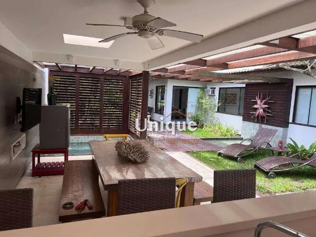 Casa / Sobrado em Condomínio para Venda em Armação dos Búzios/RJ Manguinhos 5 Quartos