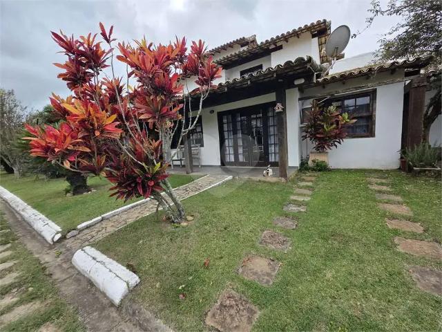 Casa / Sobrado em Condomínio para Venda em Armação dos Búzios/RJ Praia Rasa 4 Quartos