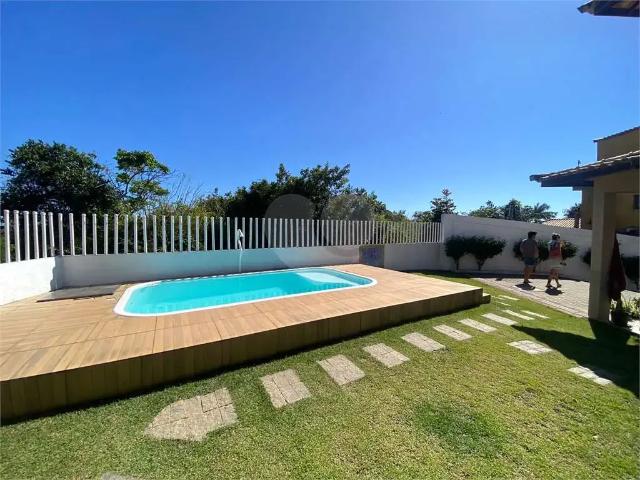 Casa / Sobrado em Condomínio para Venda em Armação dos Búzios/RJ Rasa 3 Quartos