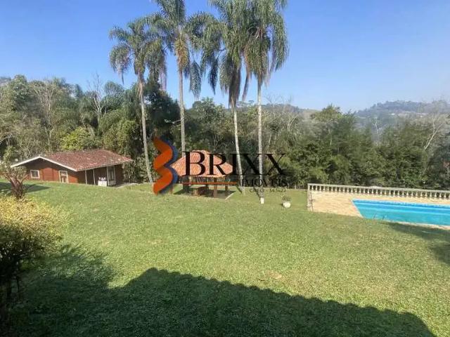 Casa / Sobrado em Condomínio para Venda em Arujá/SP Canjicas 3 Quartos