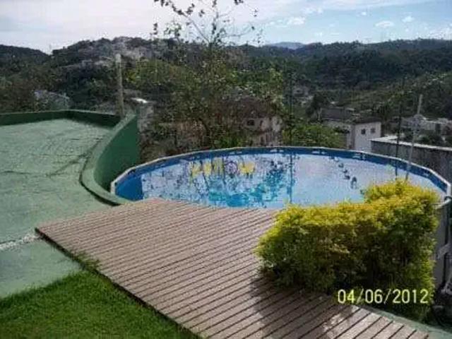 Casa / Sobrado em Condomínio para Venda em Arujá/SP Caputera 3 Quartos