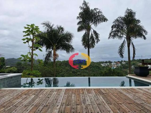 Casa / Sobrado em Condomínio para Venda em Arujá/SP Caputera 4 Quartos