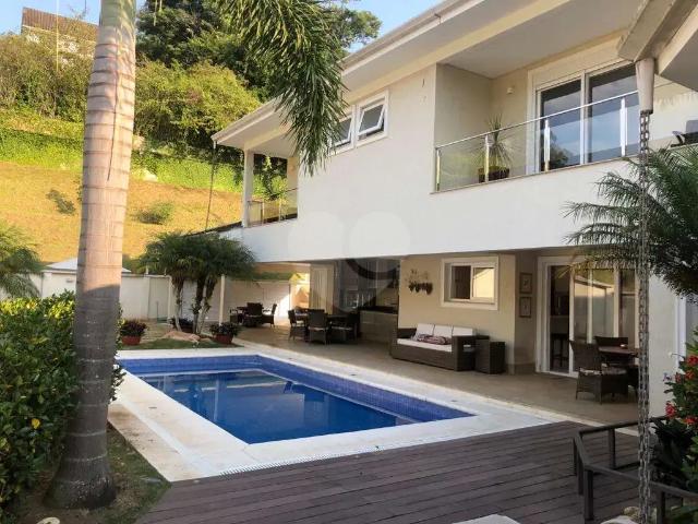 Casa / Sobrado em Condomínio para Venda em Arujá/SP Chácaras Copaco 4 Quartos