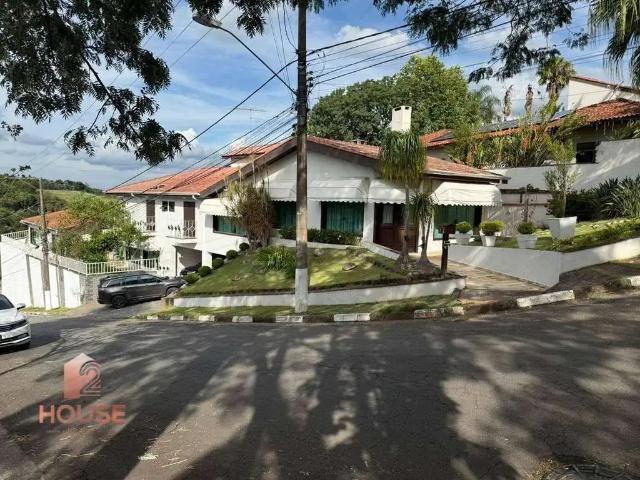 Casa / Sobrado em Condomínio para Venda em Arujá/SP Arujázinho I, II e III 4 Quartos