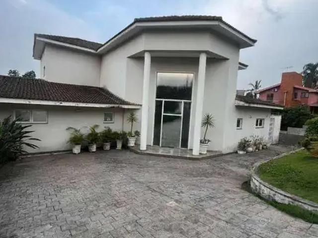 Casa / Sobrado em Condomínio para Venda em Arujá/SP Arujázinho I, II e III 4 Quartos