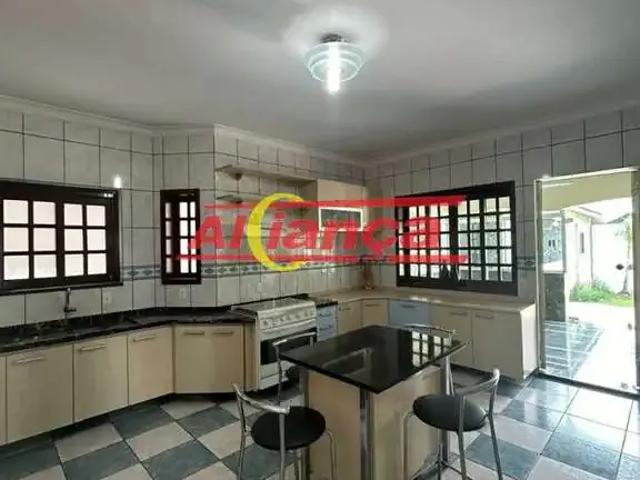 Casa / Sobrado em Condomínio para Venda em Arujá/SP Arujázinho I, II e III 4 Quartos