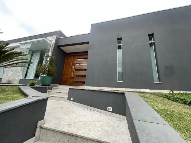 Casa / Sobrado em Condomínio para Venda em Arujá/SP Arujázinho I, II e III 4 Quartos