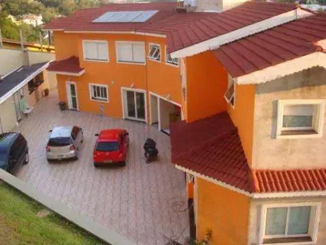 Casa / Sobrado em Condomínio para Venda em Arujá/SP Arujázinho I, II e III 5 Quartos