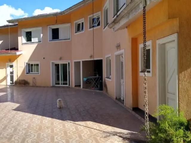 Casa / Sobrado em Condomínio para Venda em Arujá/SP Arujázinho I, II e III 7 Quartos