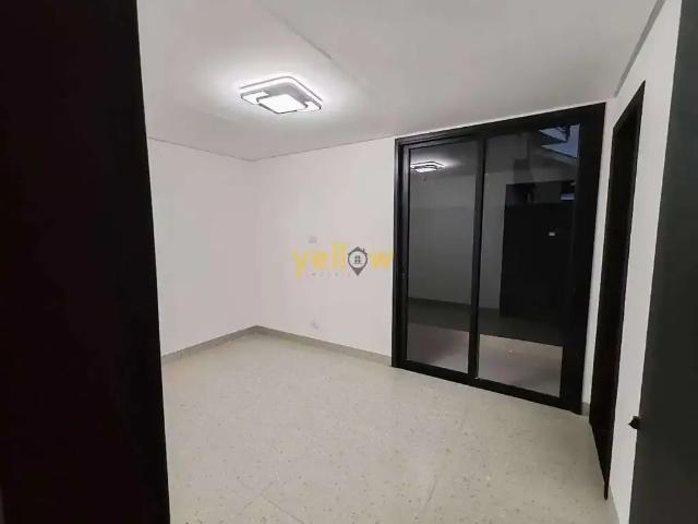 Casa / Sobrado em Condomínio para Venda em Arujá/SP Arujázinho IV 4 Quartos