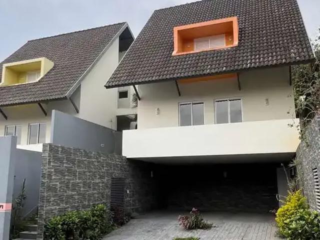 Casa / Sobrado em Condomínio para Venda em Arujá/SP Arujázinho IV 3 Quartos