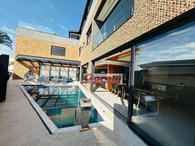Casa / Sobrado em Condomínio para Venda em Arujá/SP Arujá 5 4 Quartos