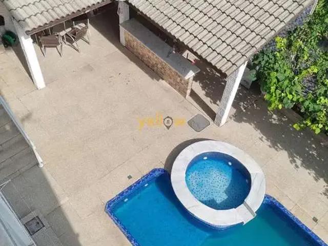 Casa / Sobrado em Condomínio para Venda em Arujá/SP Arujá 5 5 Quartos