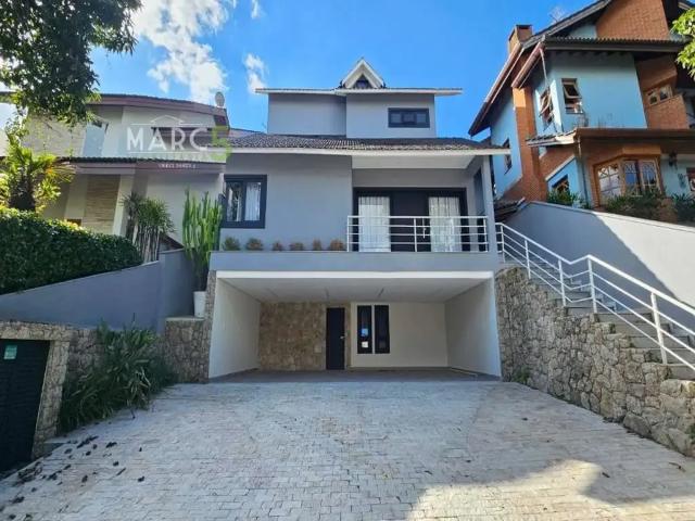 Casa / Sobrado em Condomínio para Venda em Arujá/SP Arujá 5 3 Quartos