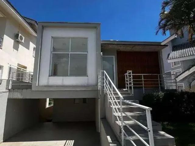 Casa / Sobrado em Condomínio para Venda em Arujá/SP Arujá 5 3 Quartos