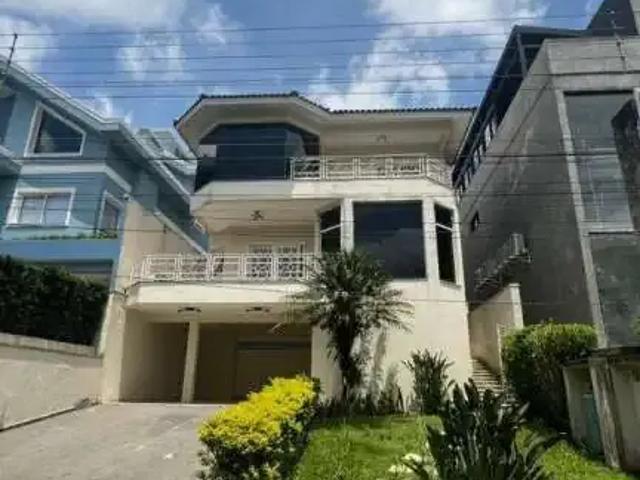 Casa / Sobrado em Condomínio para Venda em Arujá/SP Arujá 5 3 Quartos