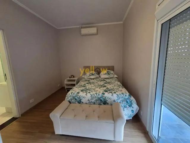 Casa / Sobrado em Condomínio para Venda em Arujá/SP Arujá 5 3 Quartos