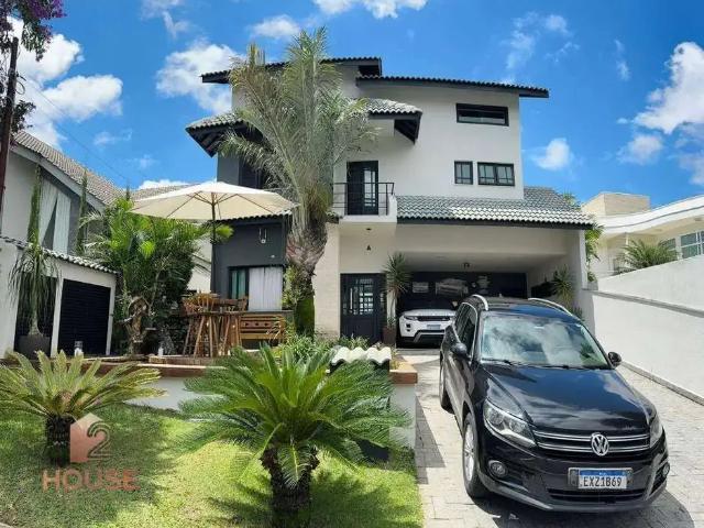 Casa / Sobrado em Condomínio para Venda em Arujá/SP Arujá 5 3 Quartos