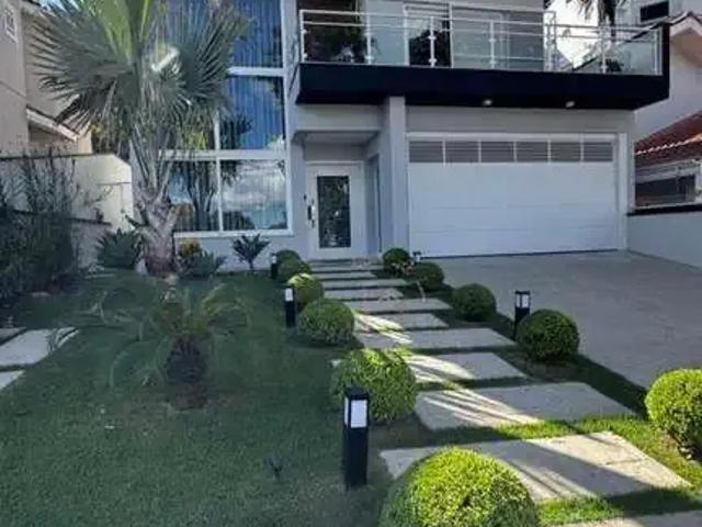 Casa / Sobrado em Condomínio para Venda em Arujá/SP Arujá 5 3 Quartos