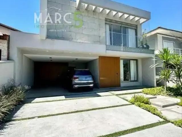 Casa / Sobrado em Condomínio para Venda em Arujá/SP Arujá 5 3 Quartos