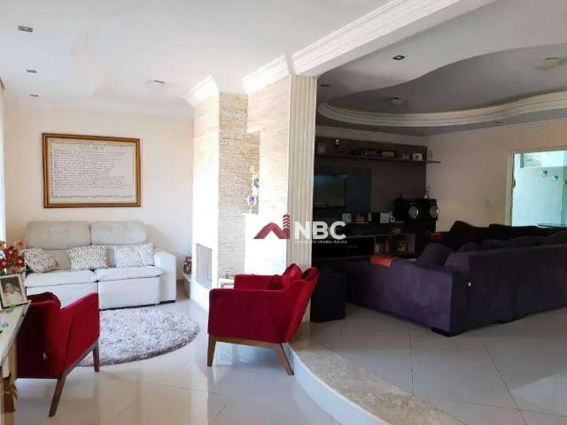 Casa / Sobrado em Condomínio para Venda em Arujá/SP Arujá Country Club 4 Quartos