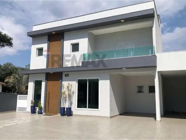 Casa / Sobrado em Condomínio para Venda em Arujá/SP Arujá Country Club 4 Quartos
