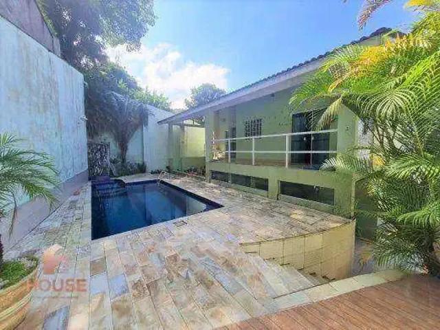 Casa / Sobrado em Condomínio para Venda em Arujá/SP Arujá Country Club 5 Quartos
