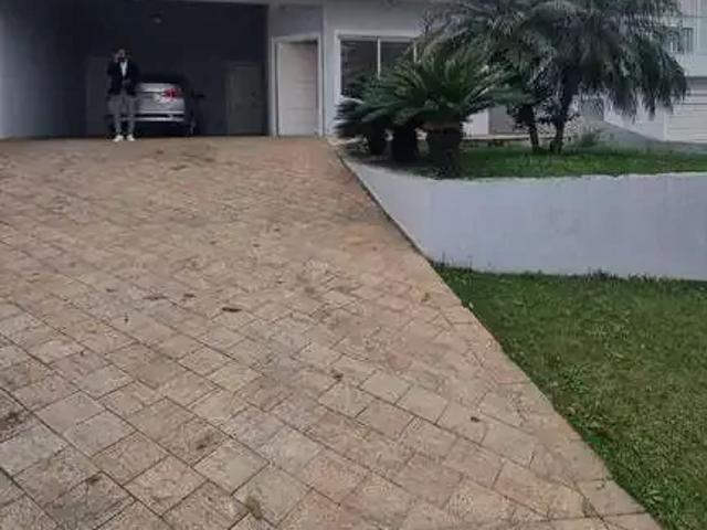 Casa / Sobrado em Condomínio para Venda em Arujá/SP Arujá Center Ville 4 Quartos