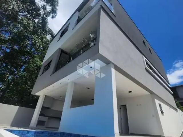 Casa / Sobrado em Condomínio para Venda em Arujá/SP Residencial Real Park 4 Quartos