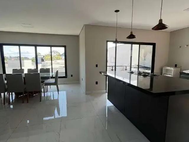 Casa / Sobrado em Condomínio para Venda em Arujá/SP Residencial Real Park 4 Quartos