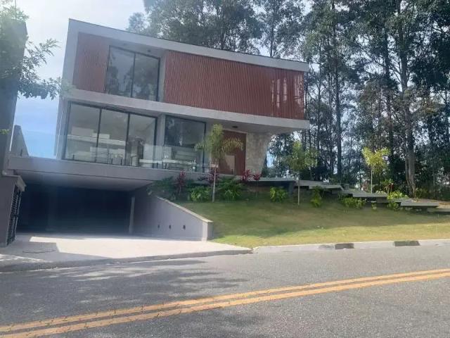 Casa / Sobrado em Condomínio para Venda em Arujá/SP Residencial Real Park 4 Quartos