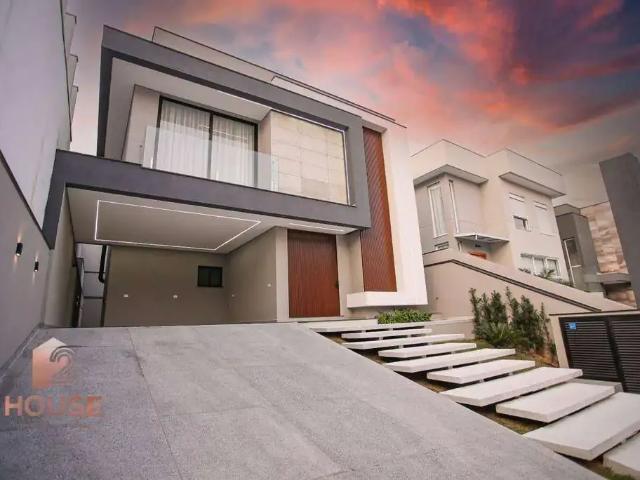 Casa / Sobrado em Condomínio para Venda em Arujá/SP Residencial Real Park 4 Quartos