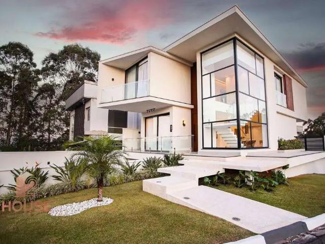 Casa / Sobrado em Condomínio para Venda em Arujá/SP Residencial Real Park 4 Quartos