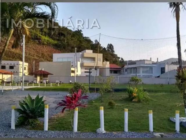 Casa / Sobrado em Condomínio para Venda em Balneário Camboriú/SC Ariribá 2 Quartos