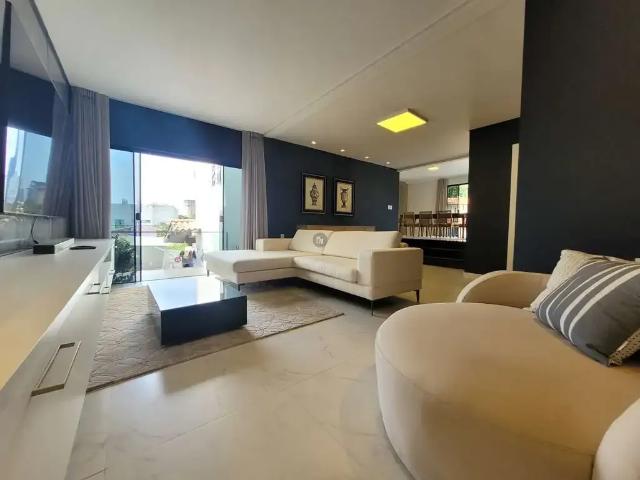 Casa / Sobrado em Condomínio para Venda em Balneário Camboriú/SC Ariribá 4 Quartos