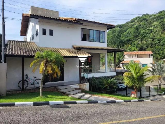 Casa / Sobrado em Condomínio para Venda em Balneário Camboriú/SC Ariribá 4 Quartos