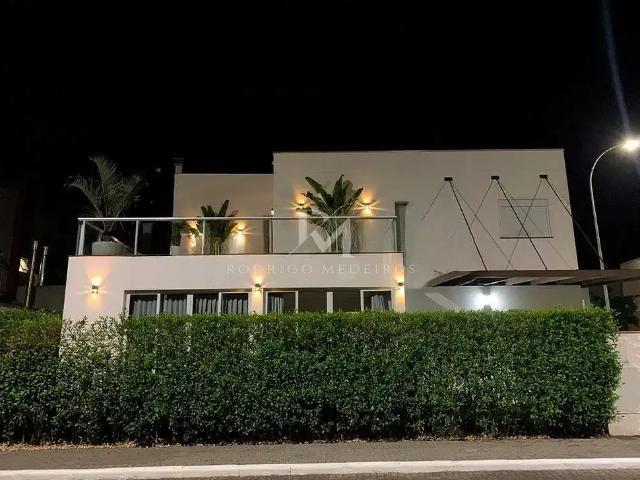 Casa / Sobrado em Condomínio para Venda em Balneário Camboriú/SC Barra 3 Quartos